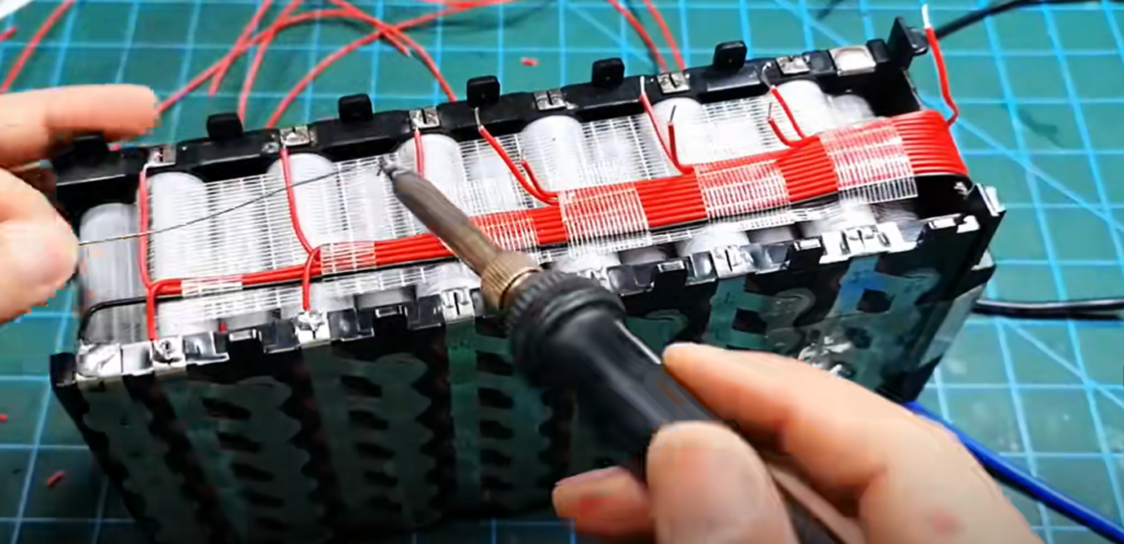 Lithium-ion Battery Packs – 37V & 48V Power Solutions for Devices and EVs
